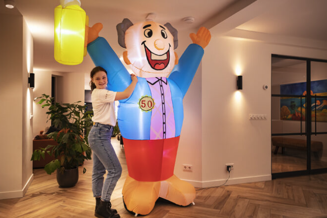 Celebrating Milestones with Opblaasbare Abraham Pop Huren - Infoinpedia